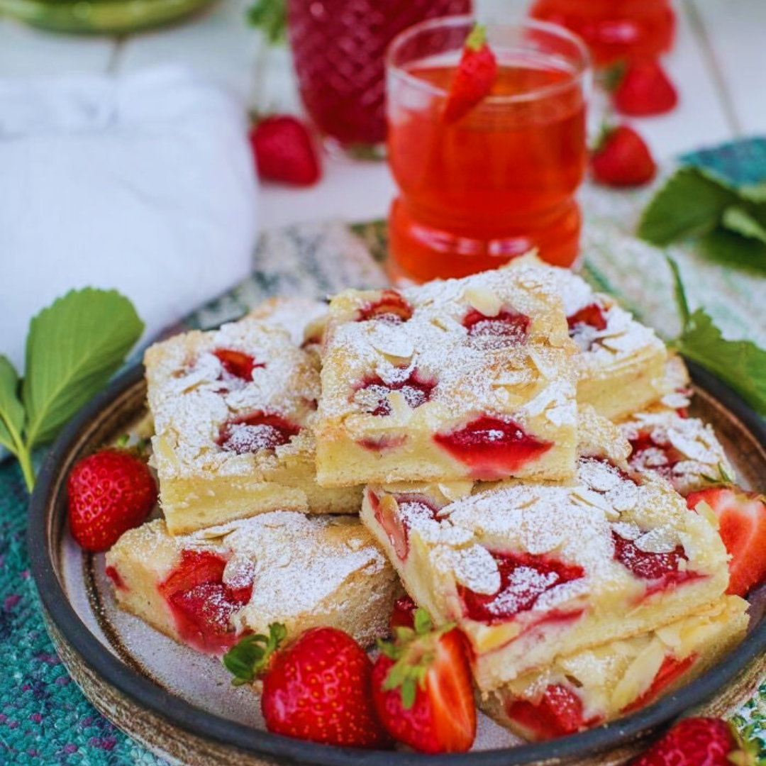 STRAWBERRY "SQUARES" THAT TASTE LIKE SUMMER – Swedishness