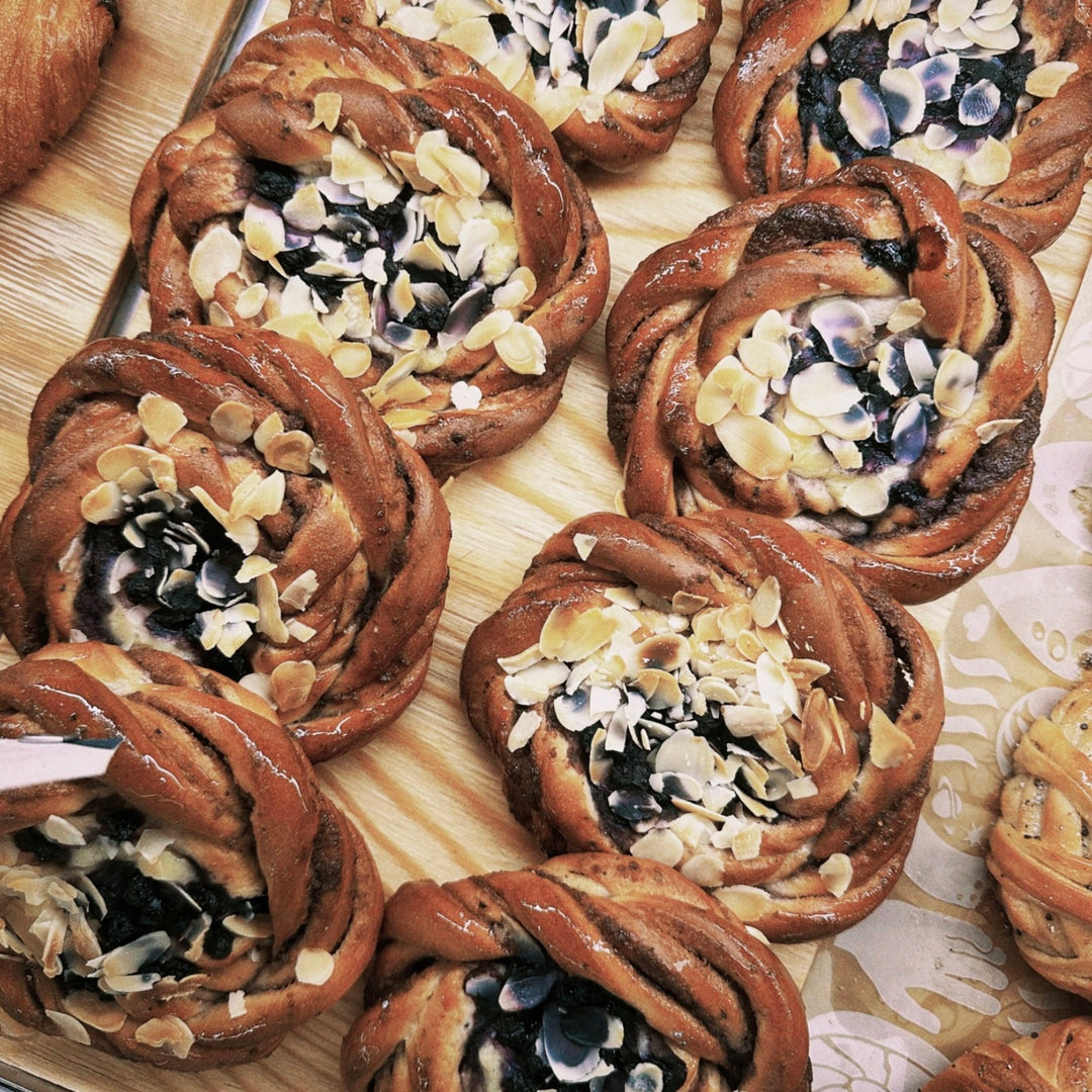 The Light and Flavors of Lucia Day in Sweden 🕯️ – Swedishness