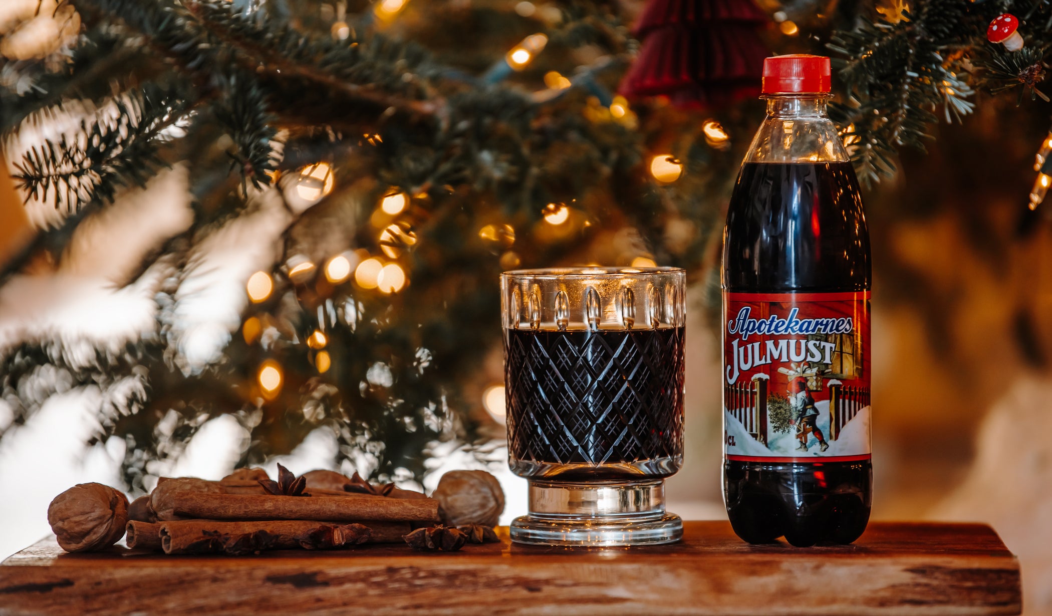 The Fizzy Magic That Outsells Coca-Cola Every Christmas! – Swedishness